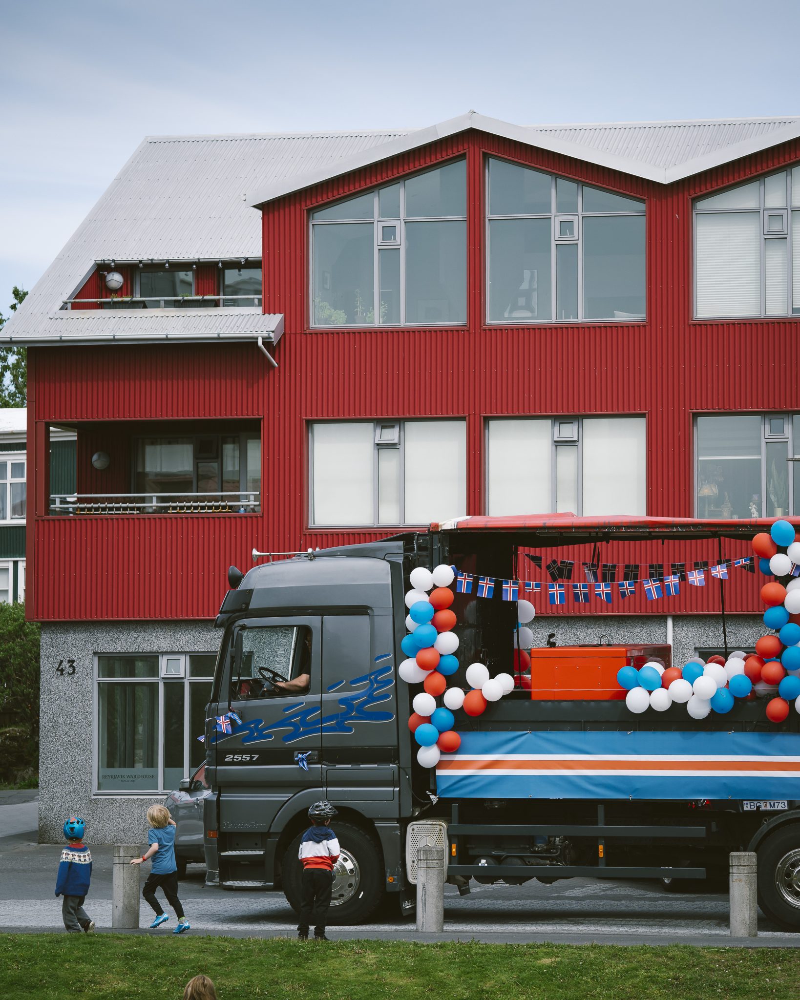 Ultimate Guide to Iceland Plugs, Outlets, Adapters & Converters!