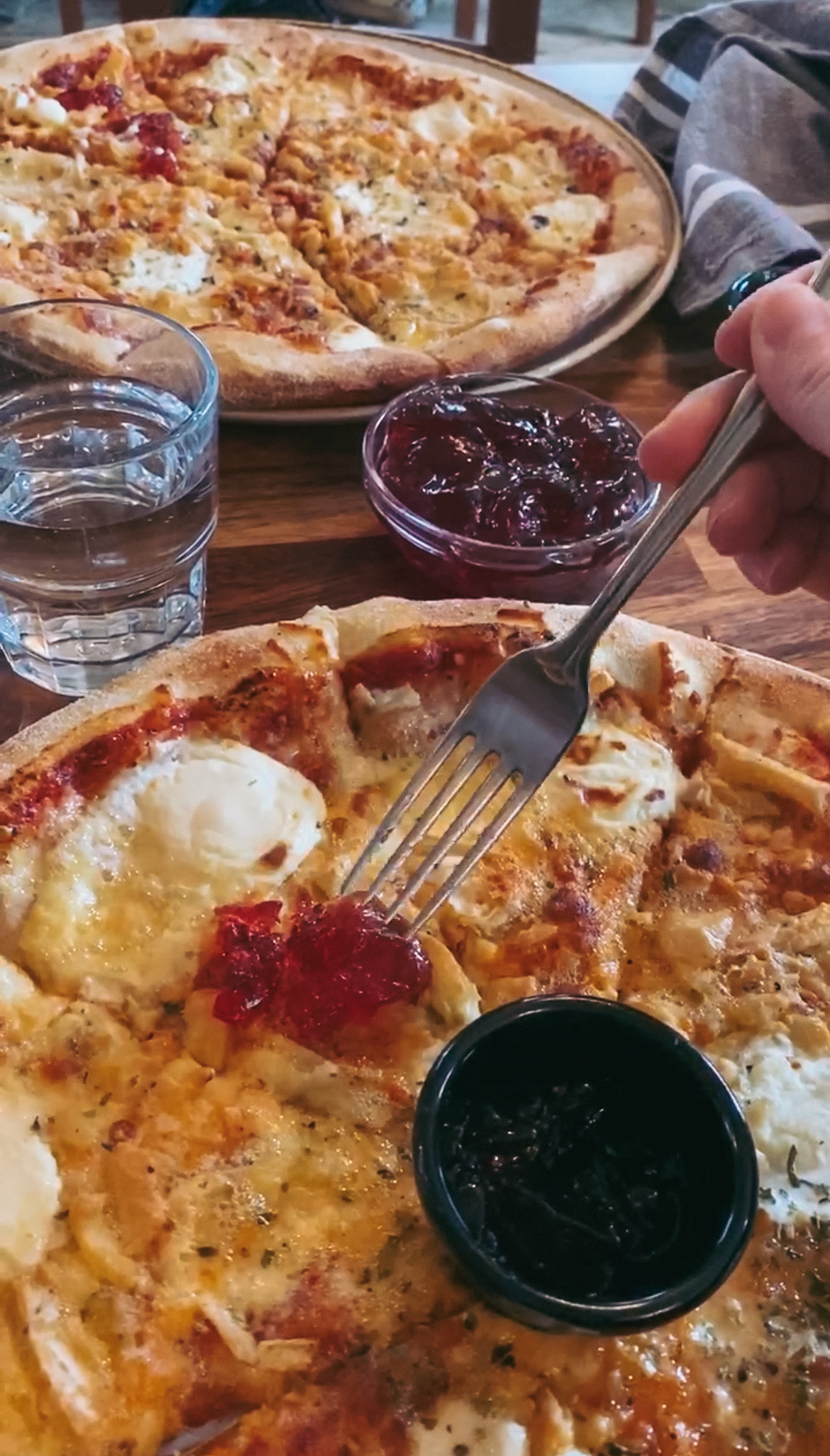 Going for PIZZA in Iceland | Menu + Prices! - Iceland with a View